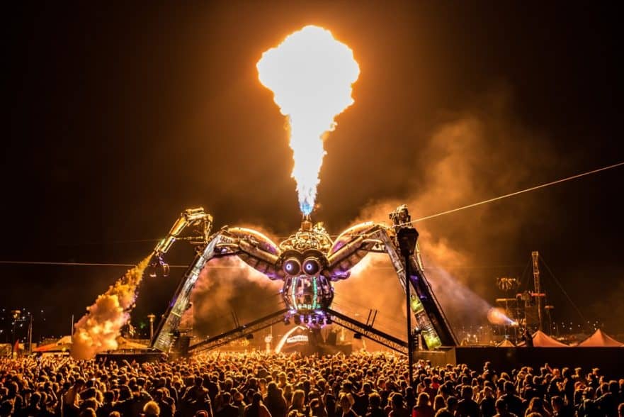 A Guide To The Craziest DJ Booths & Stages at Global DJ Events